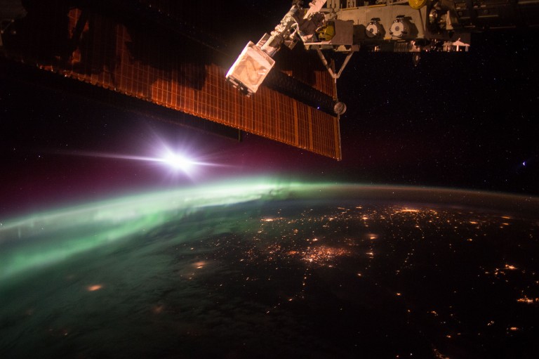 宇宙や地球のフリー素材には「NASA」の写真がぴったり！商用利用もできる - ノマド的節約術